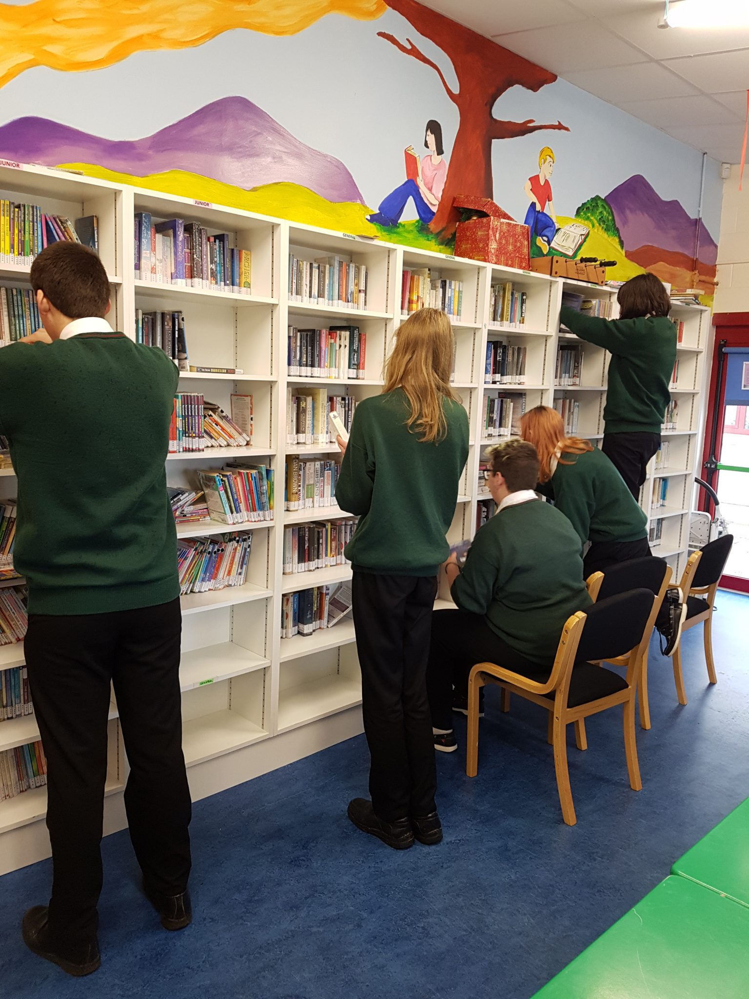 Librarians in the thick of it – Scoil Ruáin